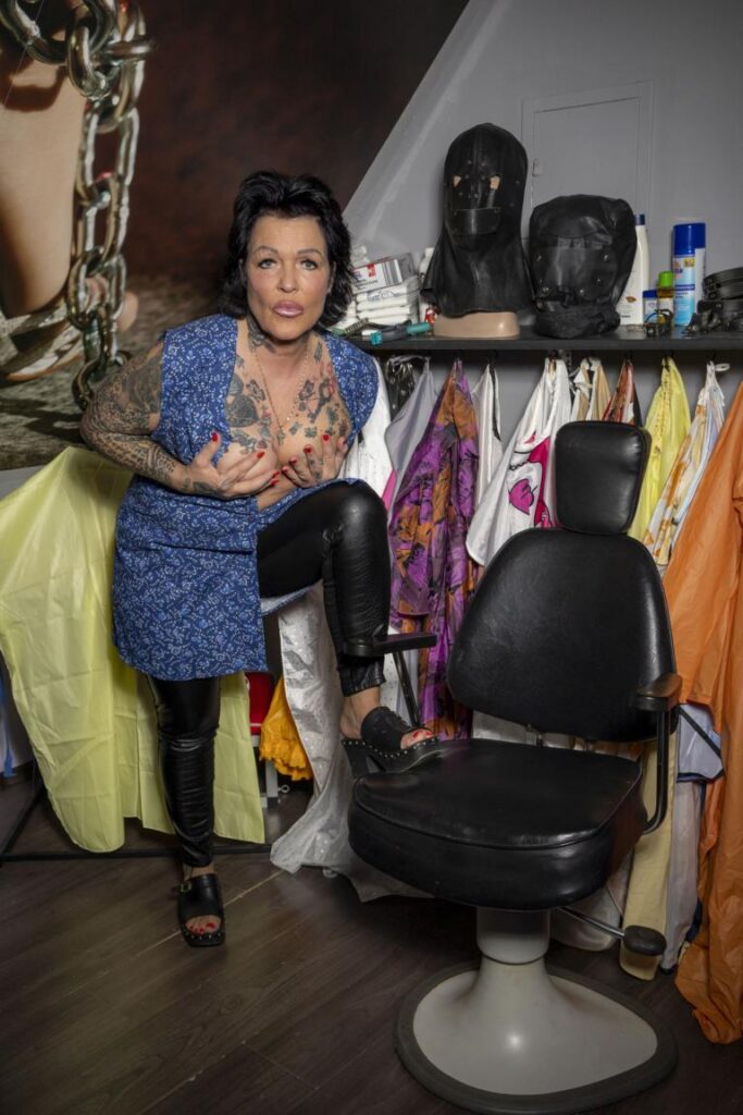 Domina Lady Ronja – Domina und Klinikerotik Hamburg